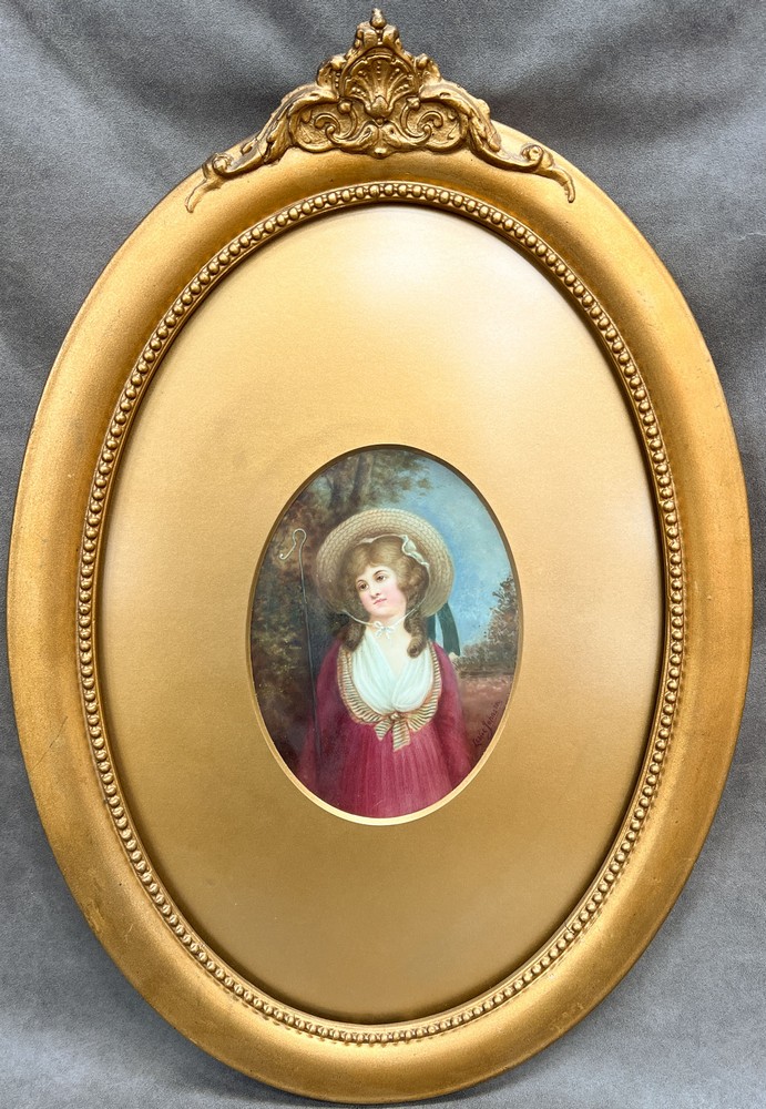 Leslie Johnson. - Works in Past Sales